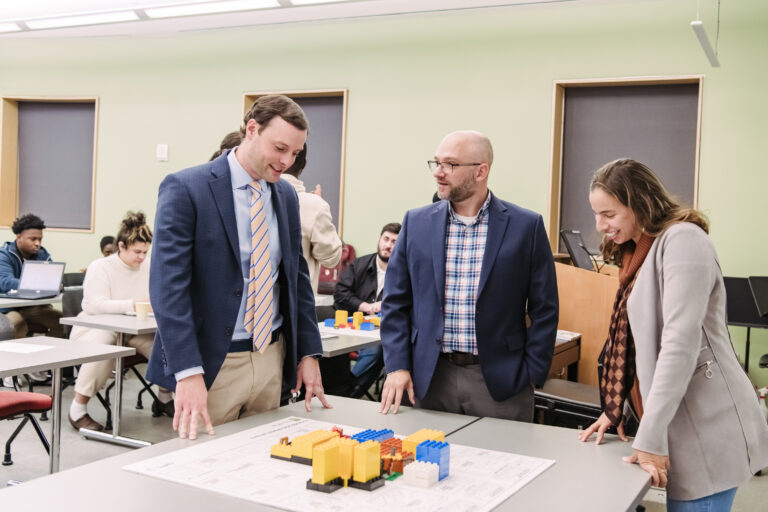 Urban Development Simulations Help 2 Groups Of Students Learn How To ...